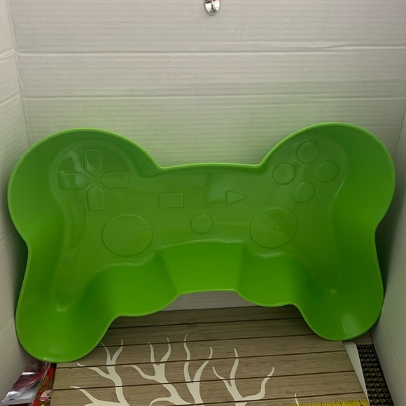 Hobby Lobby | Dining | New Game Controller Shaped Green Serving Tray ...